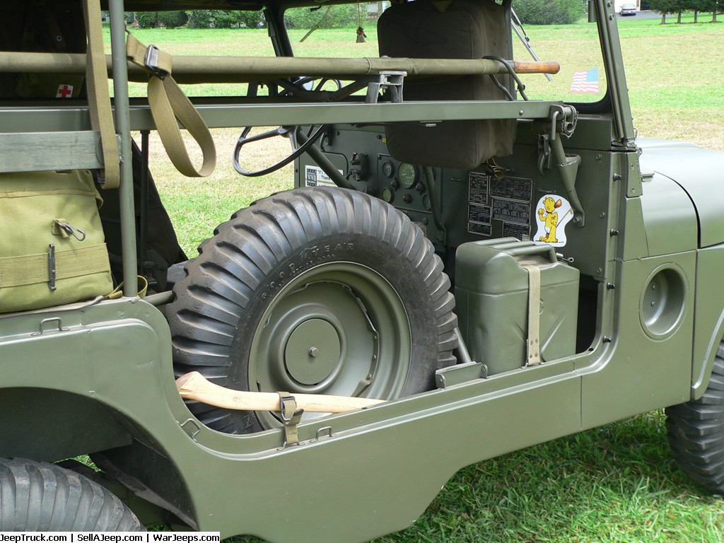 1954 Willys Overland M170 Front Line Ambulance 9
