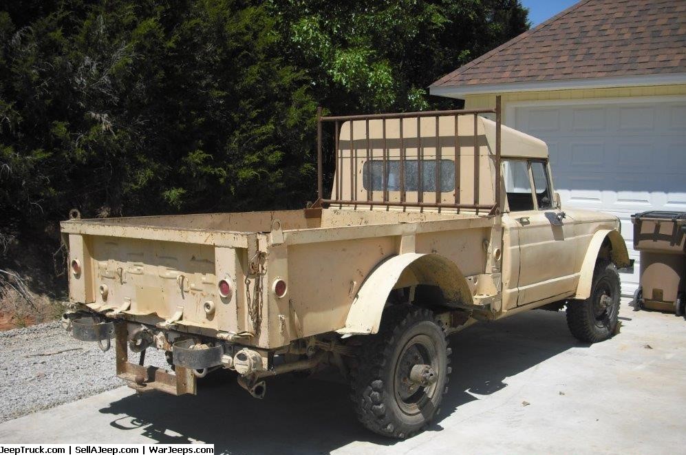 1967 M715 with Winch and Factory Hard Top 1